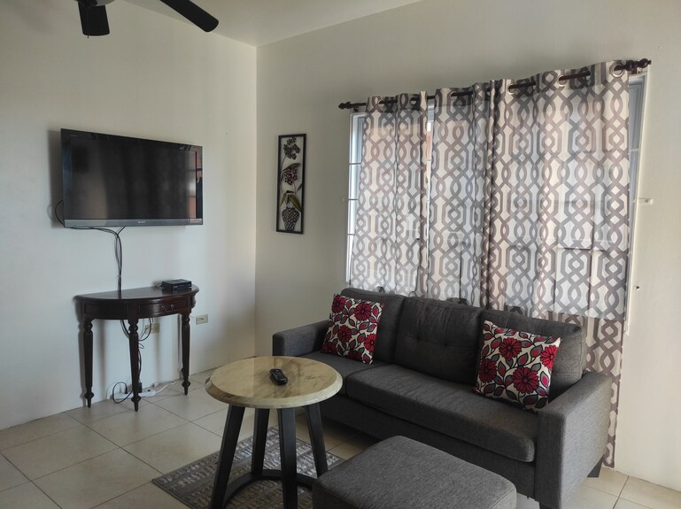 Tranquille Apartment, Montego Bay, Jamaica Vacation - Montego Bay