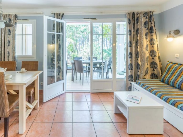 Domaine Golf Resort By Interhome - Étang de Lacanau