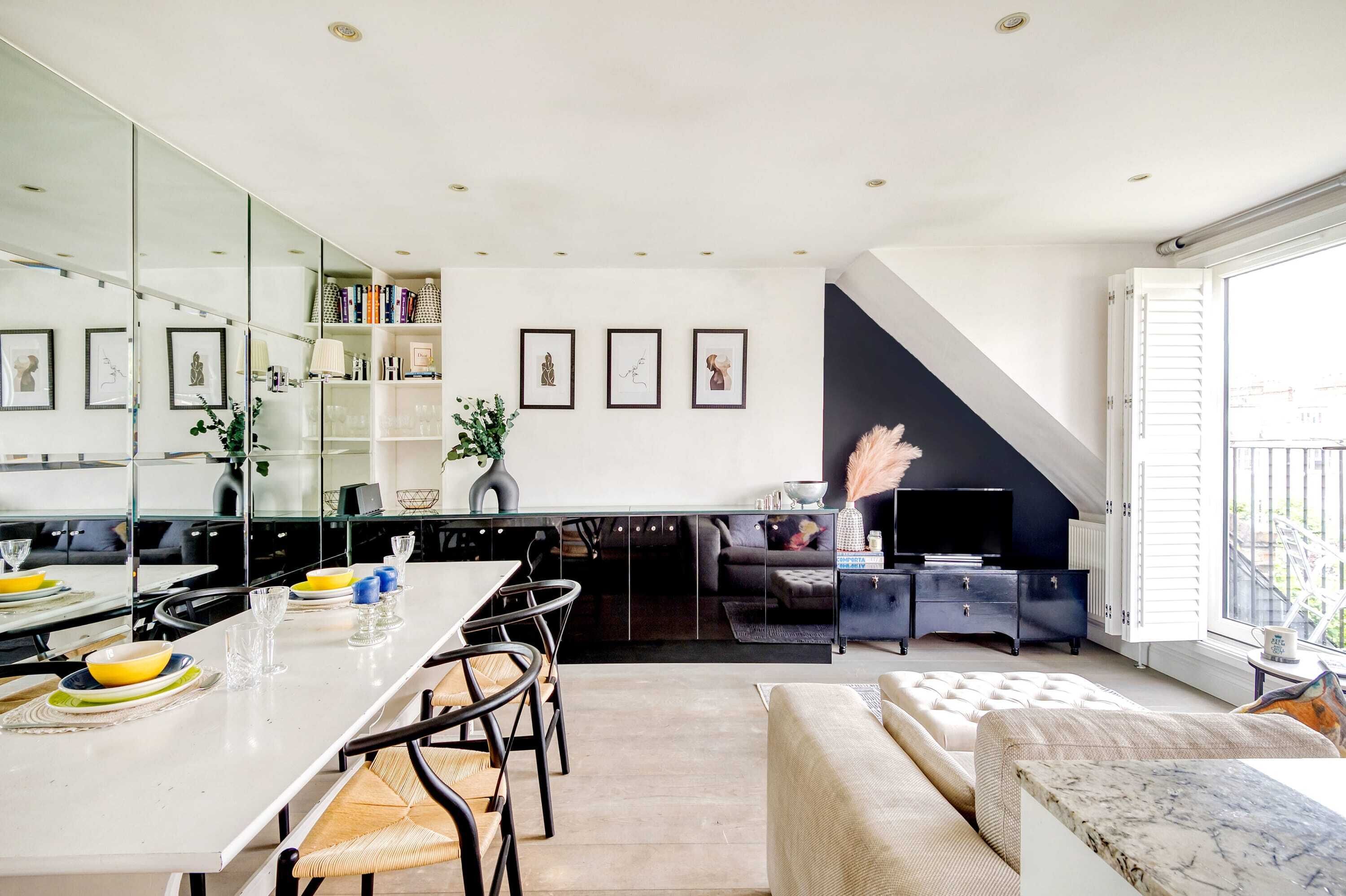 The Luxury 'Treehouse' One Bed Little Venice- By Out Of Office Lifestyle - Craven Cottage