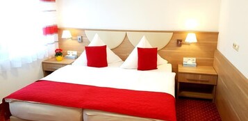 Quarto Duplo Deluxe | Roupa hipoalergénica, secretária, quartos insonorizados, Wi-fi grátis 