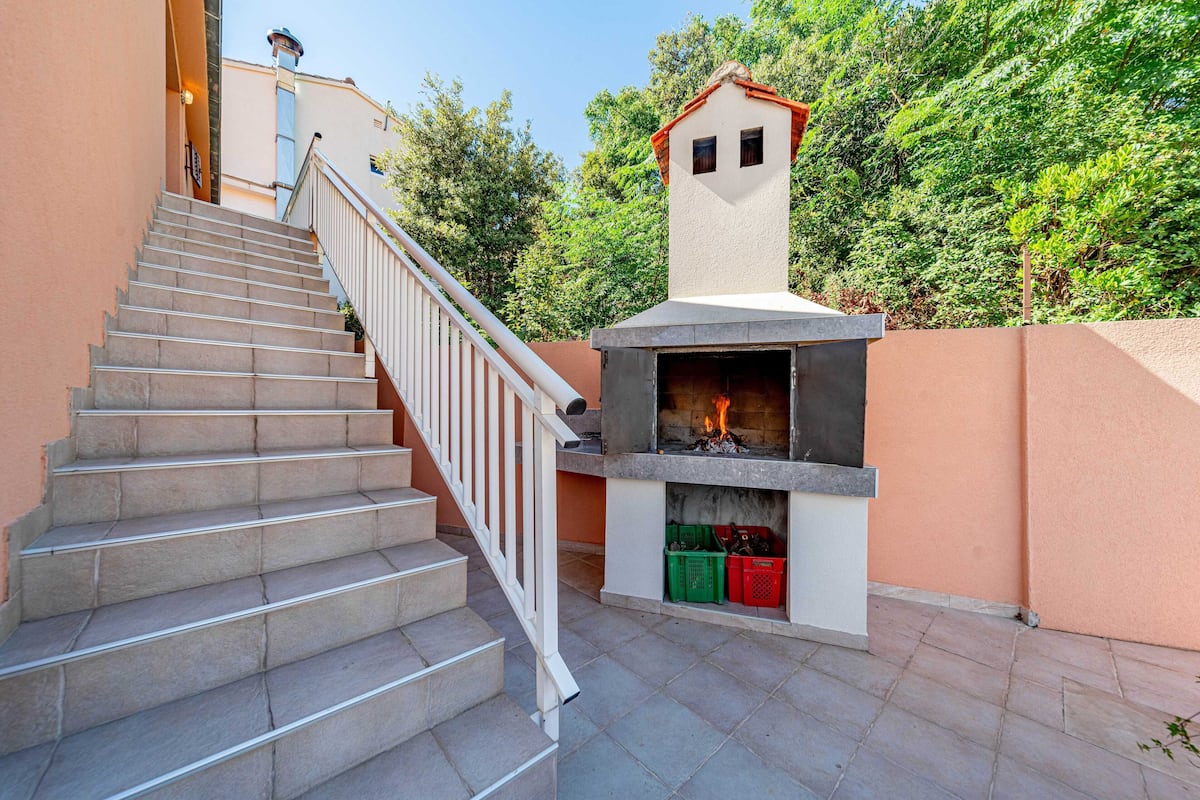 Apartamento (Two-Bedroom Apartment) | Exterior