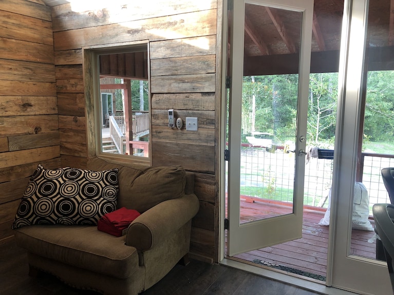 Fun Bunkhouse Located Right On The River - Mississippi