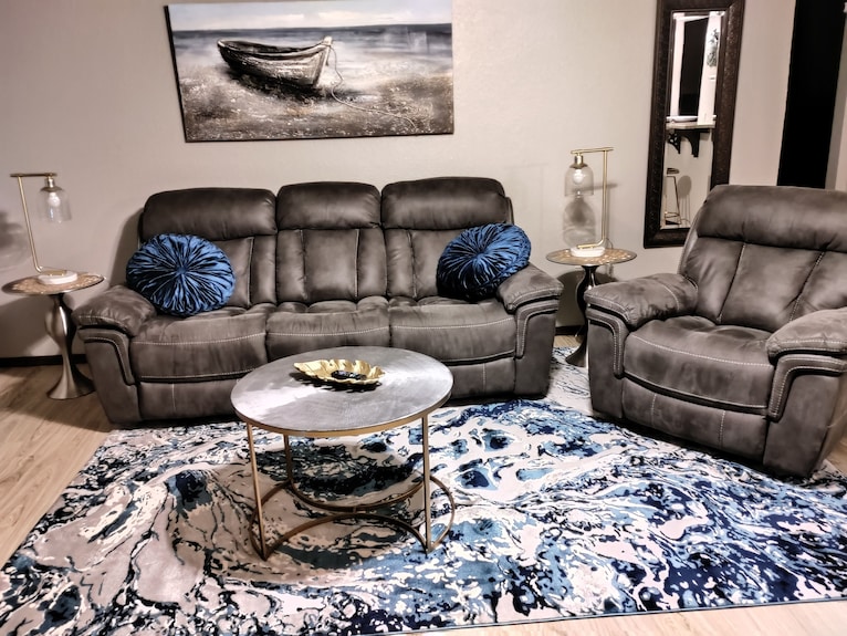 Choosy Chisholm Charm - 埃德蒙