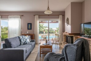 Vila, 4 quartos, para fumantes, sacada | Parte interna