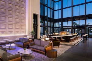 2 bares/lounges, este bar no terraço do hotel