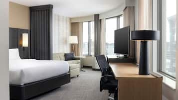 Estúdio, 1 cama king-size e sofá-cama, Vista para a cidade, no canto (City View) | Roupa hipoalergénica, secretária