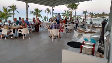 Piscina exterior sazonal