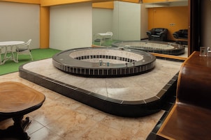 Quarto Superior | Sala de estar | TV de ecrã plano