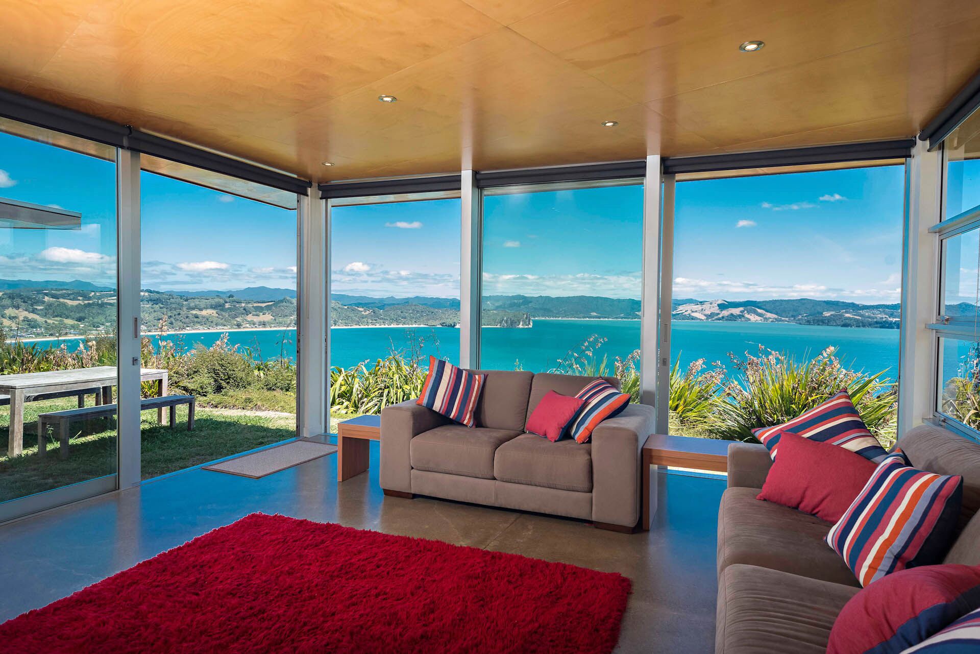 Panoramic, Uninterrupted Views Over Cooks Beach And Mercury Bay - Hahei