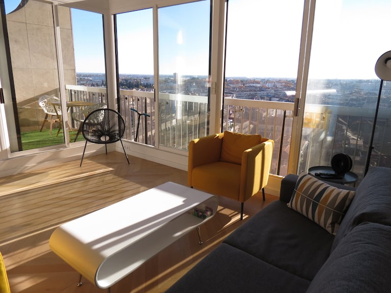 Loft In The Historic Center With Panoramic View - Montpellier