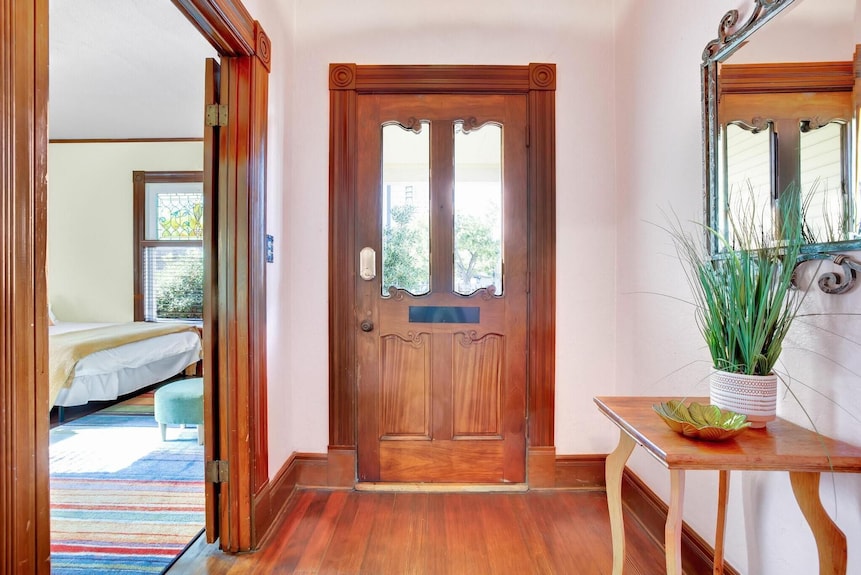 Historic Victorian 2 Bd In The Heart Of Downtown - 코로나도 섬