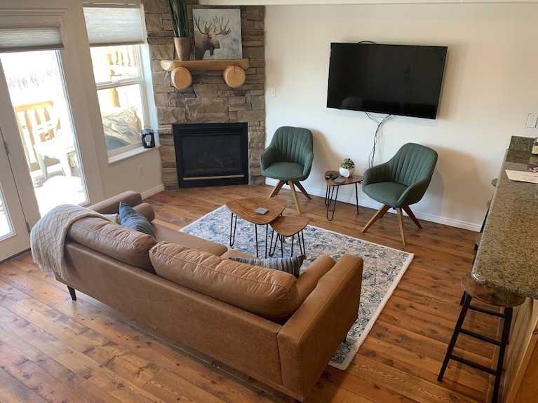 Newly Updated 2 Bedroom/bath Condo Close To 3 Ski Areas - Utah