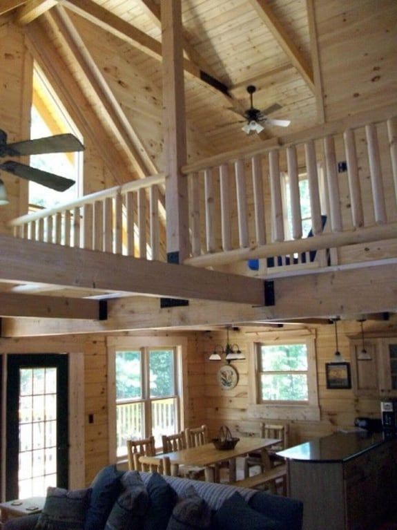 The Blackbear 4 Bed Log Cabin With Loft And Cathedral Ceilings - Pipestem Resort State Park, Pipestem