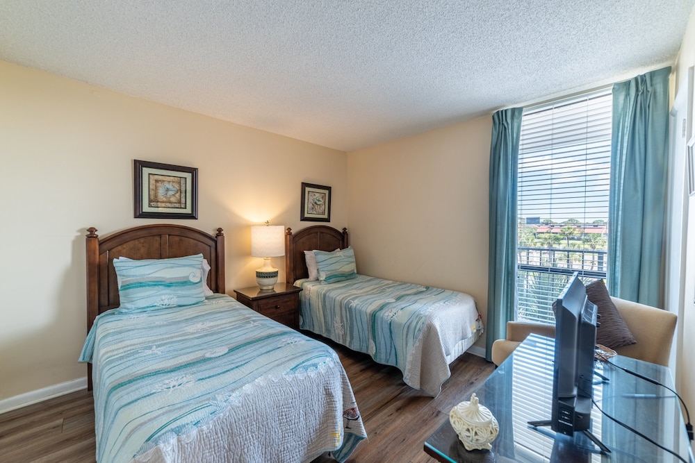 Nauti Starfish Edgewater Leeward-beachfront-private Balcony-enjoy And Be Nauti! - Panama City Beach, FL