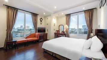 Deluxe Suite Double | Minibar, cofre no quarto, cortinas/cortinados opacos