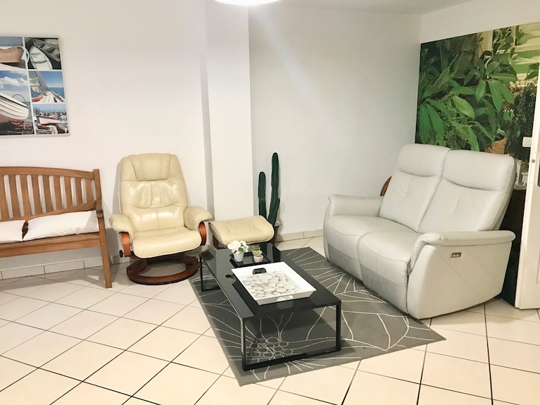 Pleine Mer, Le Village à La Plage - Yport