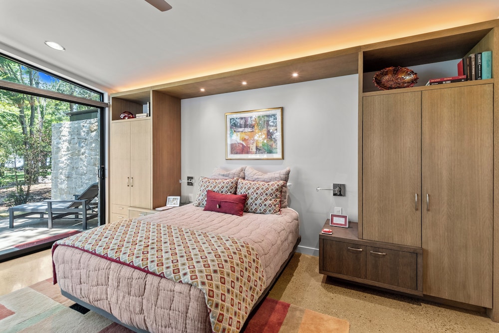 Experience Ultimate Lakeside Relaxation: Rent The Whole Nest - Four Modern Cottages At Cedar Creek Lake - Trinidad, TX