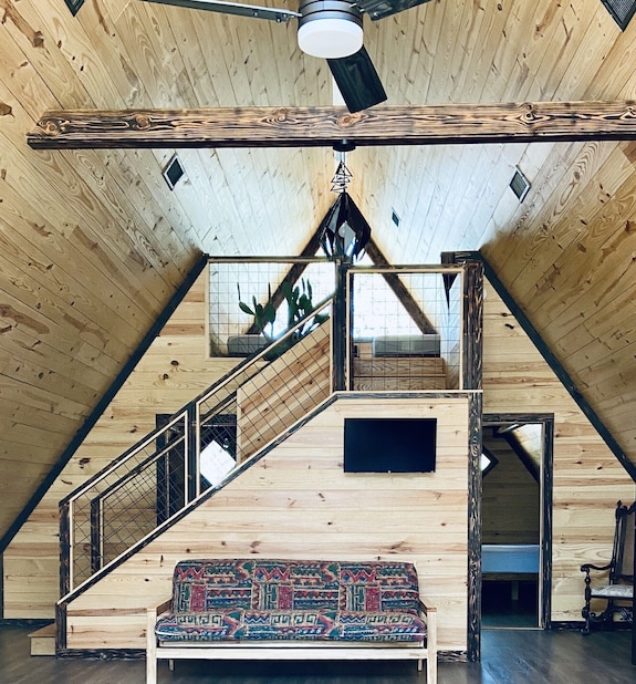 Texas A-frame - Leakey, TX