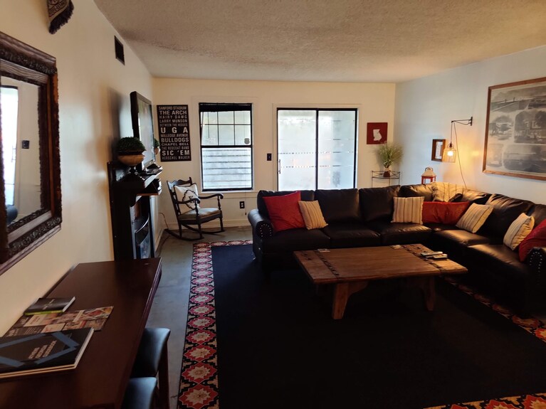 Great Apt. 1 Mile To Downtown Athens & Uga - Athens, GA