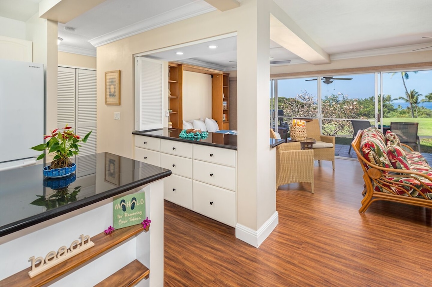 Stunning Ocean Sunset Views From Your Private Lanai - Kahalu’u Beach Park