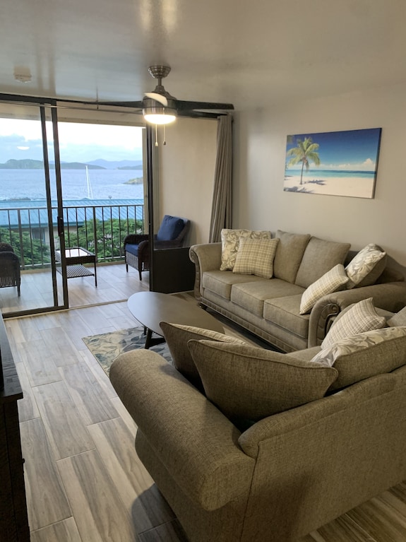 Amazing New/modern Condo-walk To Beach, Marina And Pools. Red Hook/bars Near By! - St John, Virgin Islands