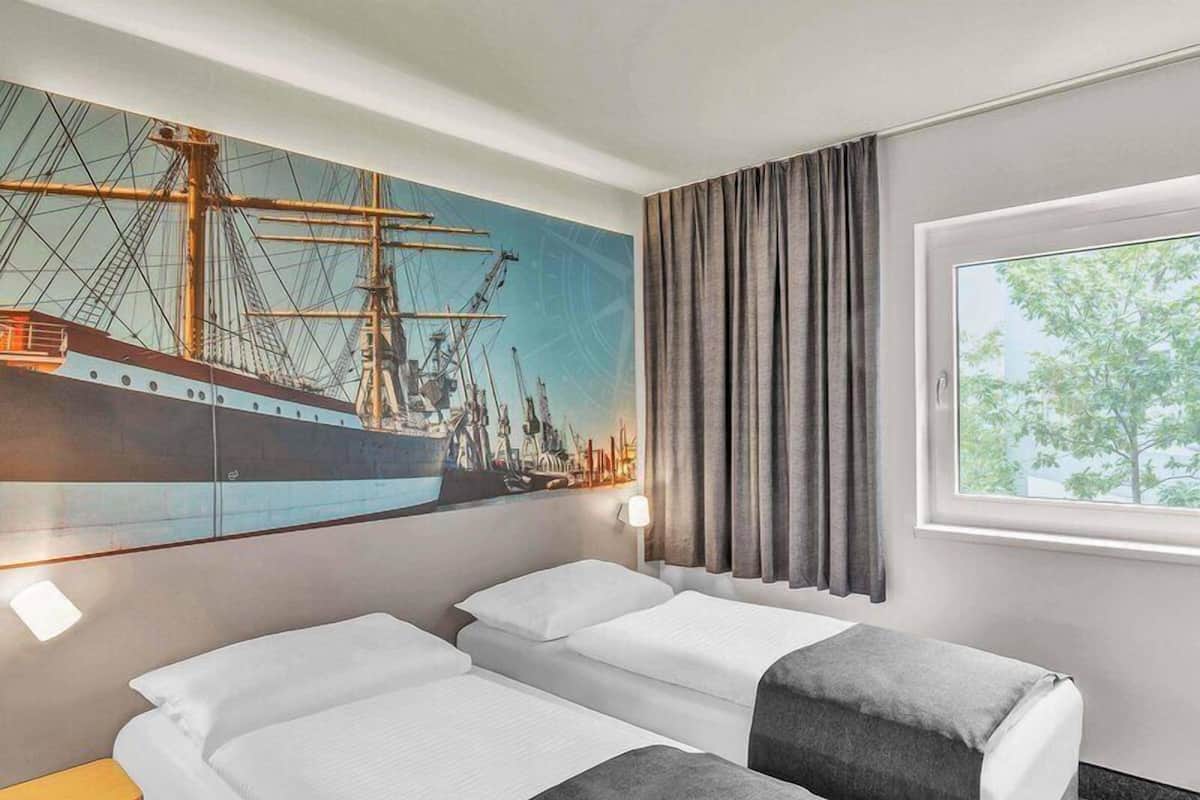 Quarto Triplo | Secretária, quartos insonorizados, Wi-fi grátis