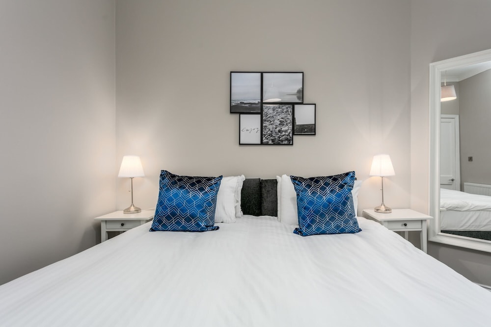 Seaforth Suite - Donnini Apartments - Prestwick