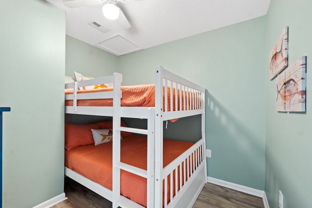 Conch'd Out Is Perfect For A Relaxing Oceanfront Getaway - Cape San Blas, FL