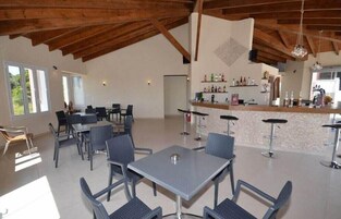 Bar (no alojamento)