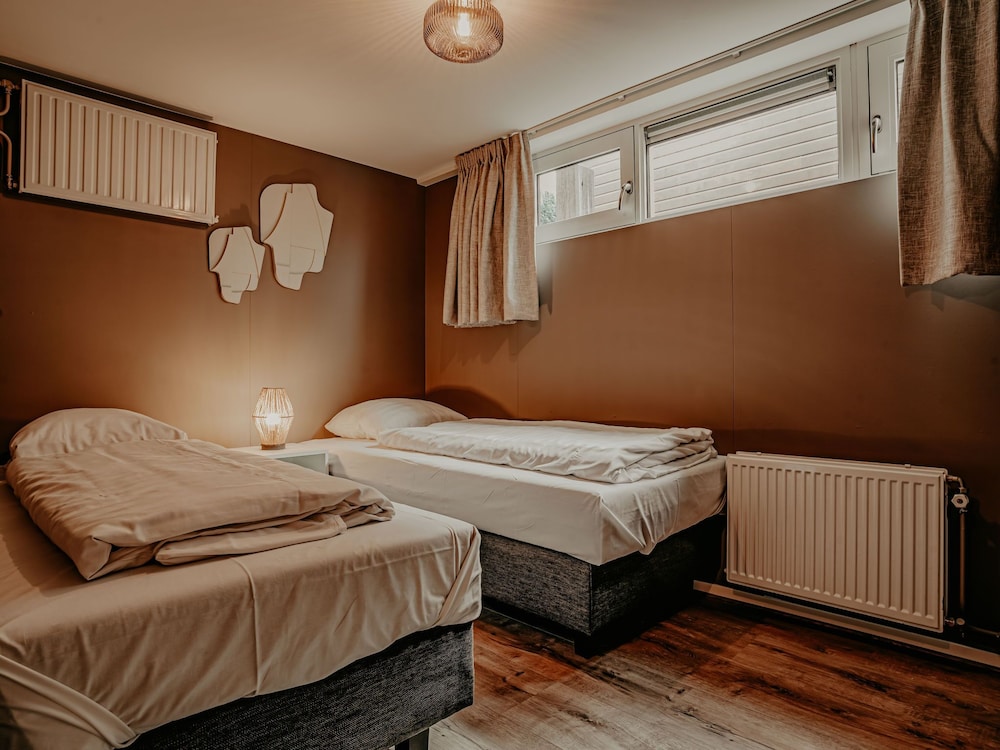 De Woude By Interhome - Heemskerk