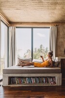 Quarto casal luxo | Frigobar, cofres nos quartos, Wi-Fi de cortesia, roupa de cama