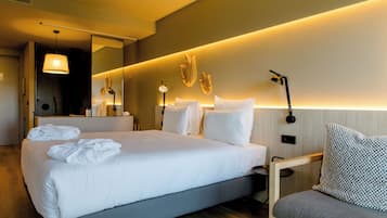 Privilege, Quarto, 1 cama King | Frigobar, cofres nos quartos, escrivaninha