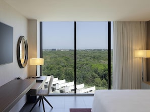 Swiss, Quarto, 1 cama King, vista para o vale | Roupas de cama premium, edredons de pluma, frigobar, cofres nos quartos