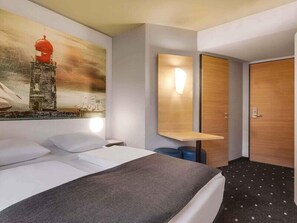 Quarto Duplo | Roupa hipoalergénica, secretária, quartos insonorizados, Wi-fi grátis