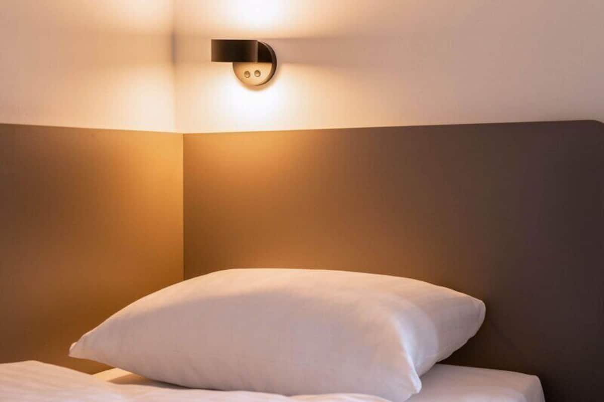 Secretária, quartos insonorizados, Wi-fi grátis