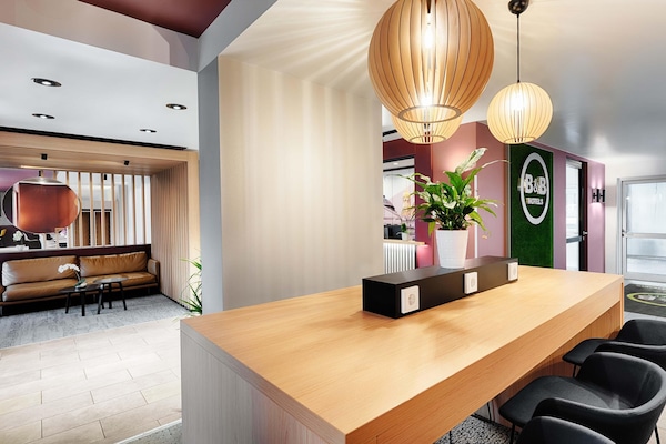 Roupa hipoalergénica, secretária, quartos insonorizados, Wi-fi grátis