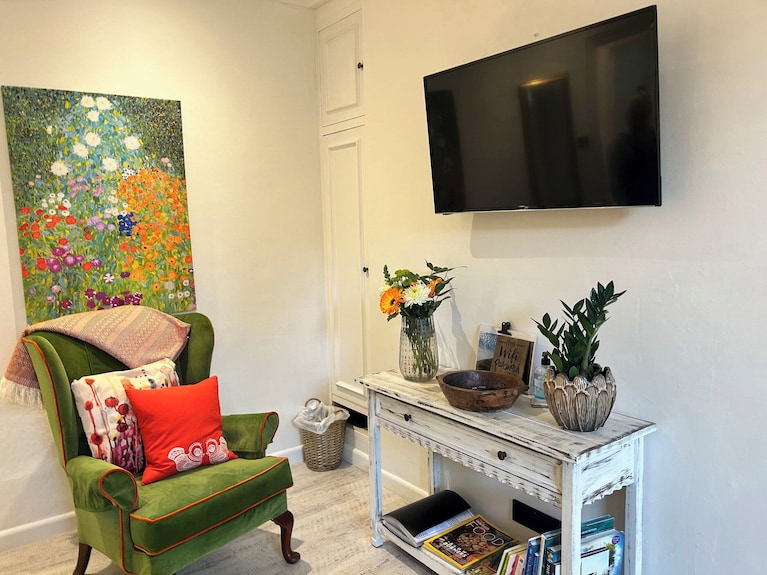 The Escape, Romantic, With A Garden In Great Malvern - Ledbury