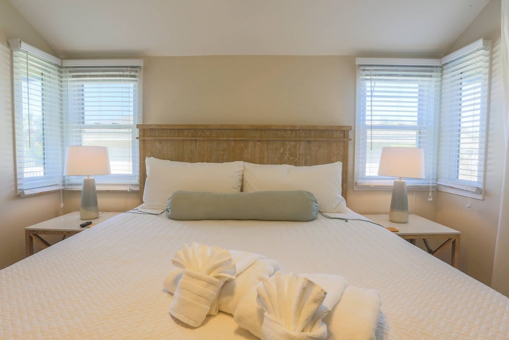 2 Mins To Beach! Community Pool, Boardwalk & Pickleball Ct. Walk To Grocery, Restaurants & Shops! - 이슬 오브 팜스