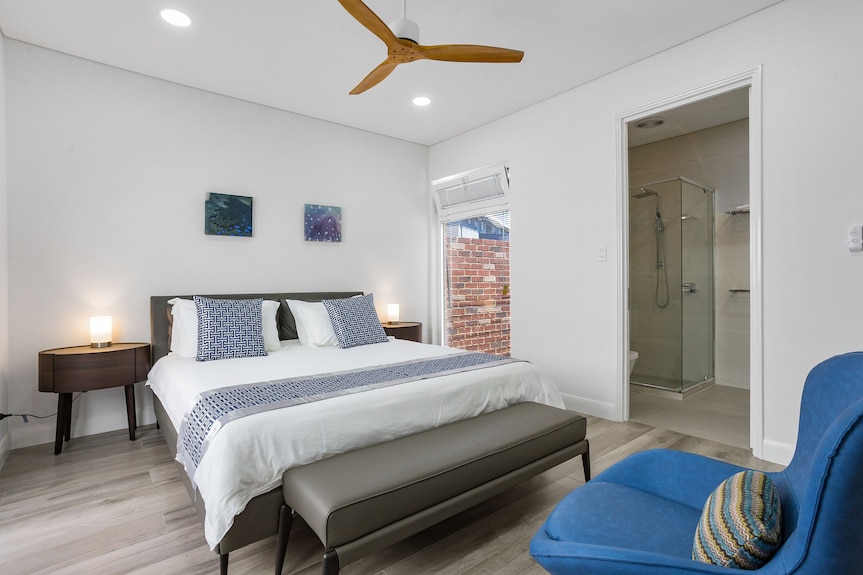 Luxury Villa With Pool In Central Fremantle. King Size Bedrooms With Ensuites. - Perth