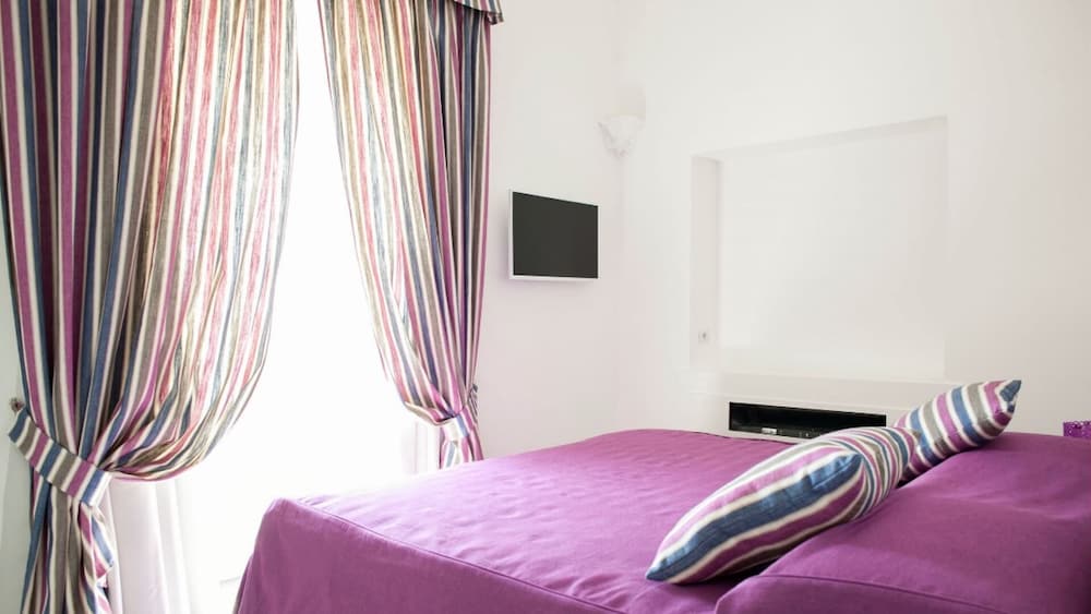 Villa Azzurra, Villa In Positano With Jacuzzi Views, 1km From Beach - Positano