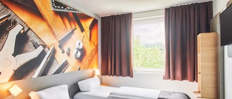 Roupa hipoalergénica, secretária, quartos insonorizados, Wi-fi grátis