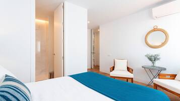 Apartamento (2 Bedrooms) | 2 quartos, ferros/tábuas de passar roupa, Wi-Fi de cortesia