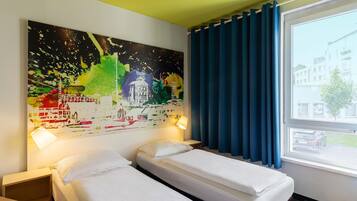 Roupa hipoalergénica, secretária, quartos insonorizados, Wi-fi grátis