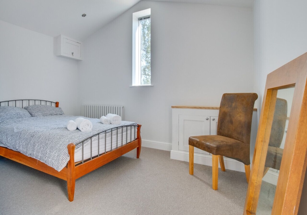 Daisy Lodge - Two Bedroom House, Sleeps 4 - Kessingland