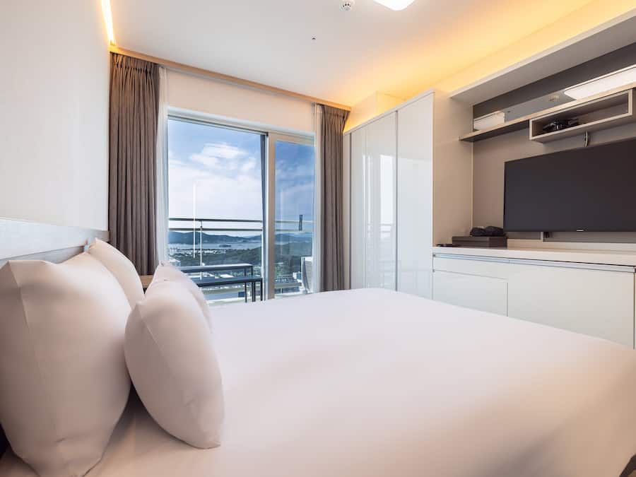 Deluxe King with Terrace (Harbor View) | Quartos insonorizados, Wi-fi grátis, roupa de cama fornecida