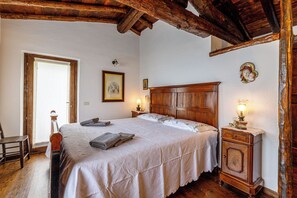 Villa Familiar, 3 quartos, varanda, junto à montanha (Villa Formaga | Stunning View&Garden) | 3 quartos 