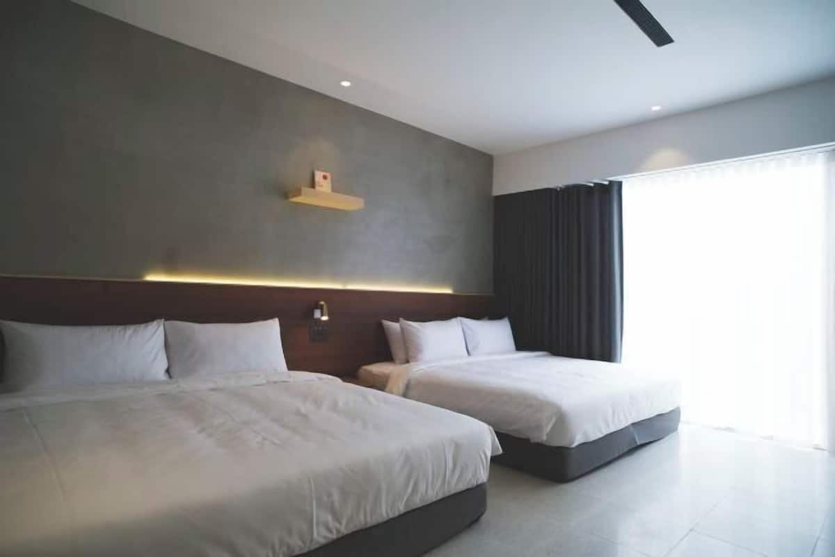 Roupa de alta qualidade, edredões de penas, Wi-fi grátis