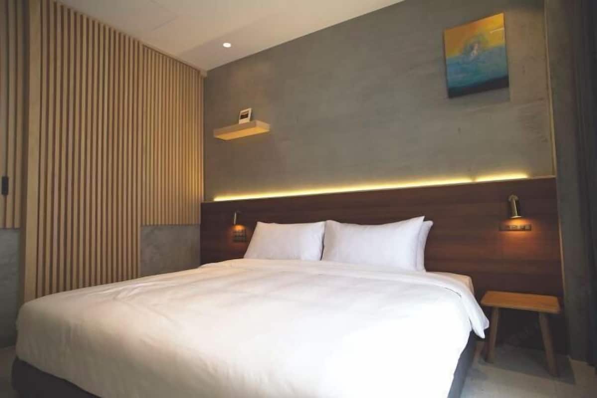 Roupa de alta qualidade, edredões de penas, Wi-fi grátis