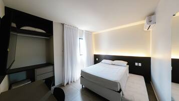 Quarto casal tradicional, 1 quarto | Wi-Fi de cortesia, roupa de cama