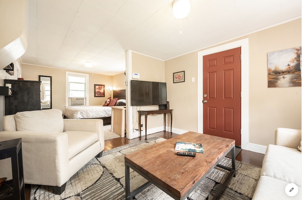Cozy Cottage In Downtown Colorado Springs - Walk To Newest Shops And Restaurants - 科羅拉多泉